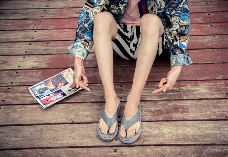 Crocodile pattern flip flop | TNE Flip Flop Manufacturers